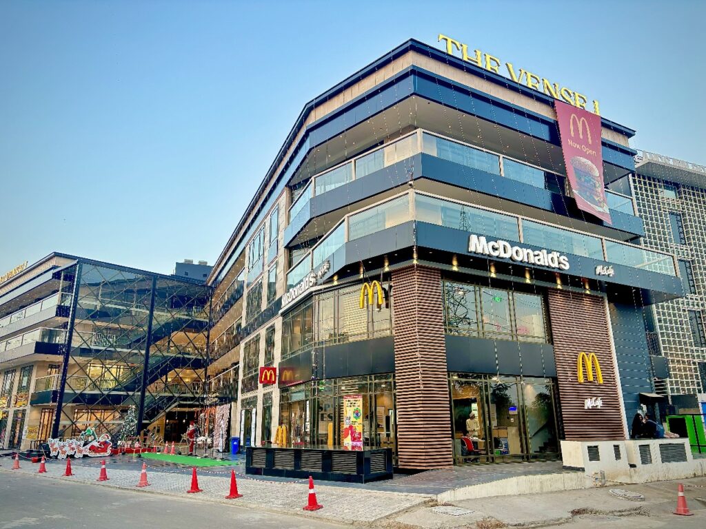 Best Mall on Golf Course Extension Road Gurgaon | Vensej Mall